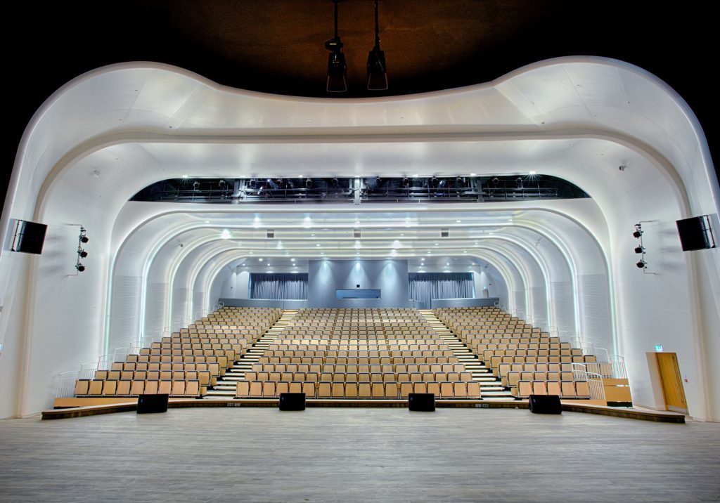 TELESCOPIC PLATFORM SEATING – MBM-Building Material Suppliers in the ...